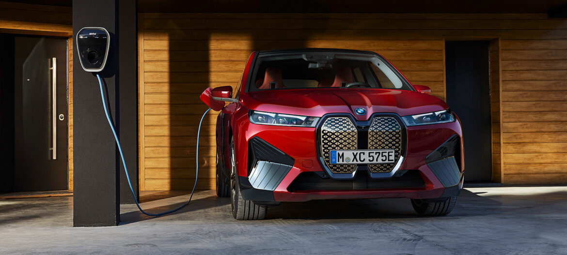 BMW announces deal to build next gen solid state batteries from US ...